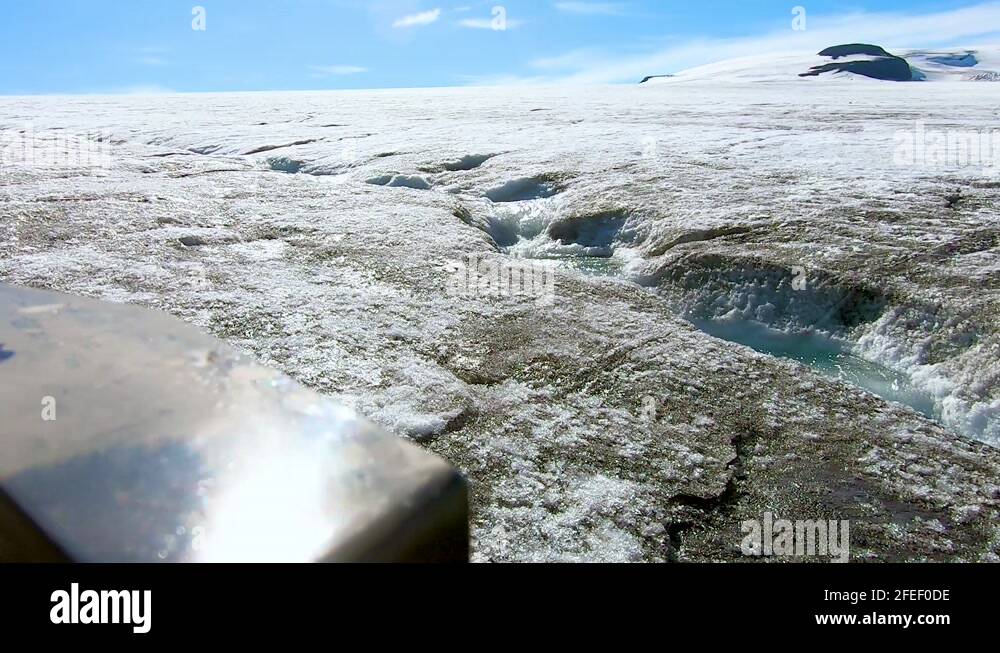 Cracks and fissures Stock Videos & Footage - HD and 4K Video Clips - Alamy