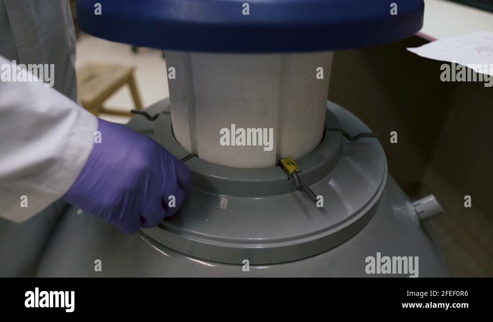 Liquid nitrogen tank Stock Videos & Footage - HD and 4K Video Clips - Alamy