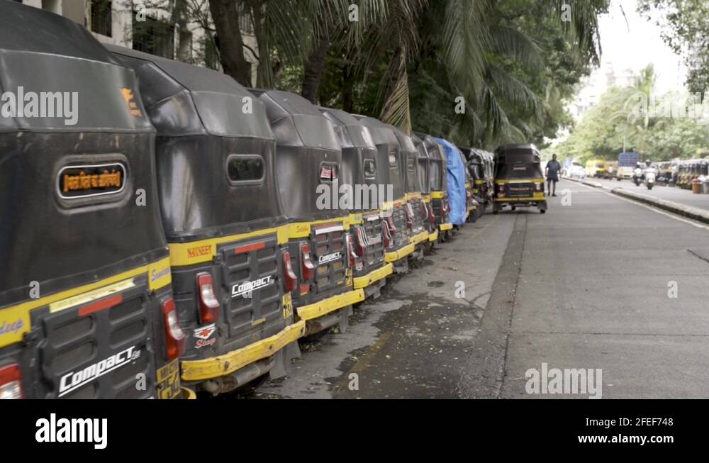 Tuk-tuk Parking - Row Of Auto Rickshaw Parked On The Streetside Waiting ...