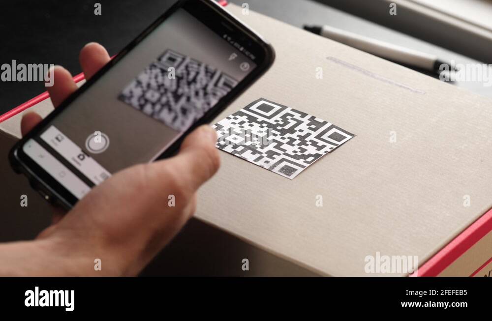 Scan qr code box Stock Videos & Footage - HD and 4K Video Clips - Alamy