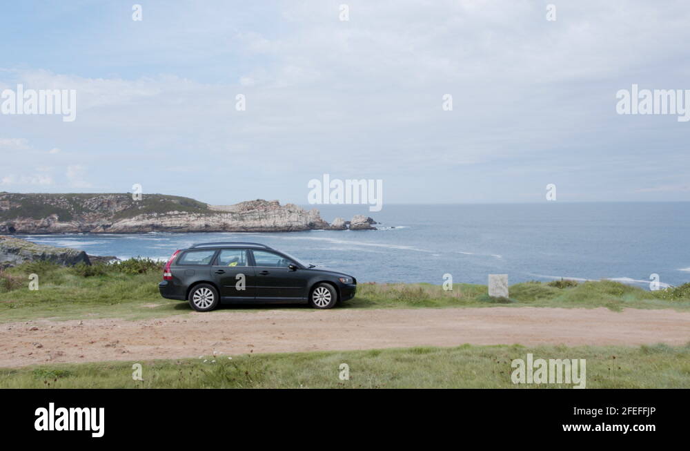 Car cliff edge Stock Videos & Footage - HD and 4K Video Clips - Alamy