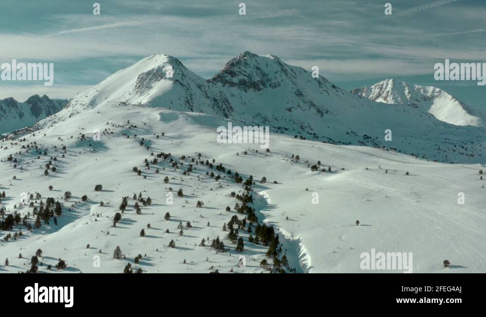 Pyrenees ski resort Stock Videos & Footage - HD and 4K Video Clips - Alamy