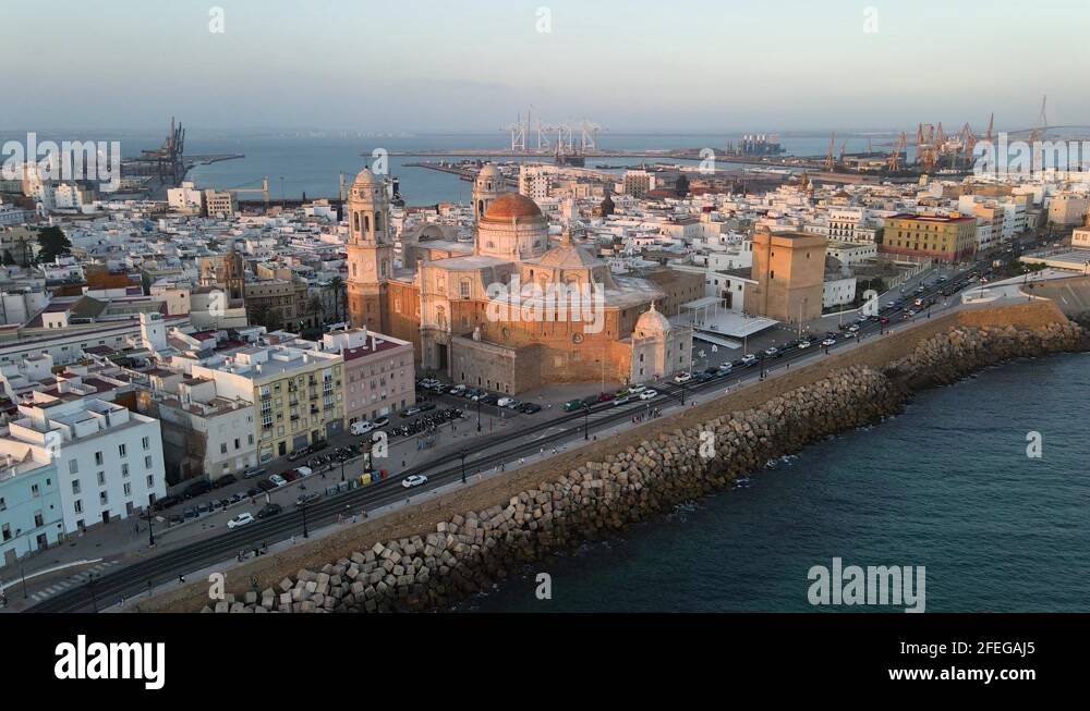 Cityscape cadiz Stock Videos & Footage - HD and 4K Video Clips - Alamy