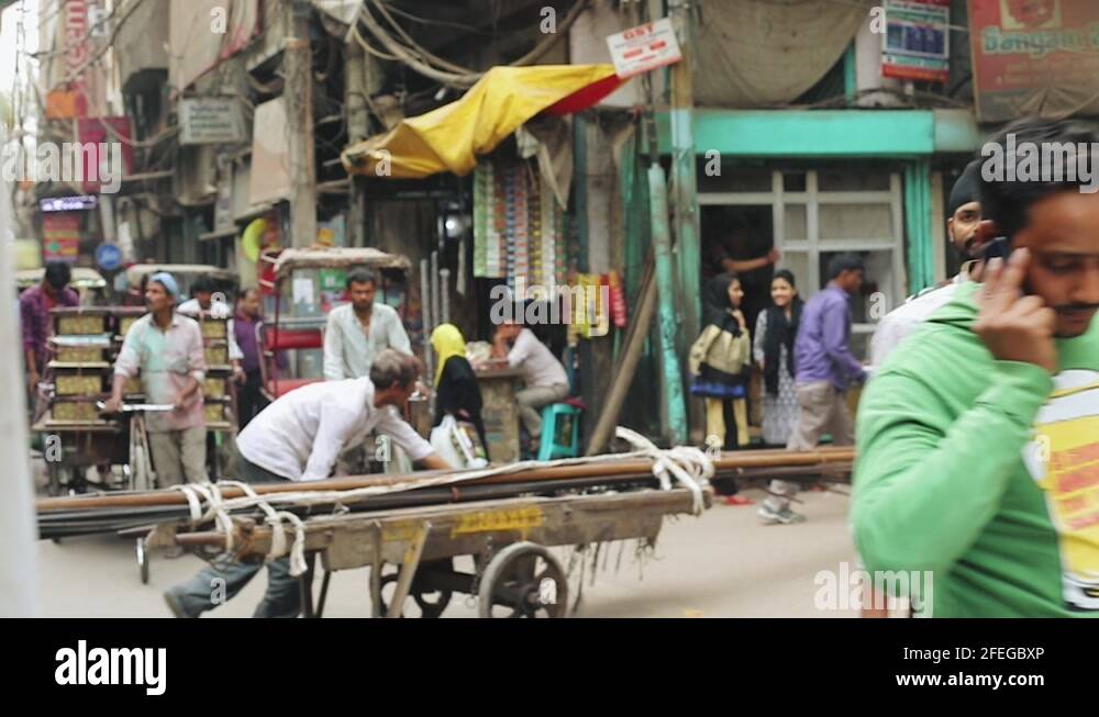 Hustle and bustle Stock Videos & Footage - HD and 4K Video Clips - Alamy Hustle and bustle Stock Videos & Footage - HD and 4K Video Clips - Alamy