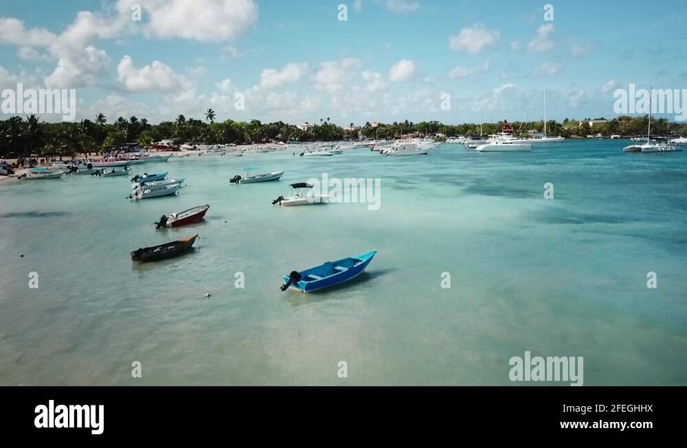Caribbean bay with boats Stock Videos & Footage - HD and 4K Video Clips ...