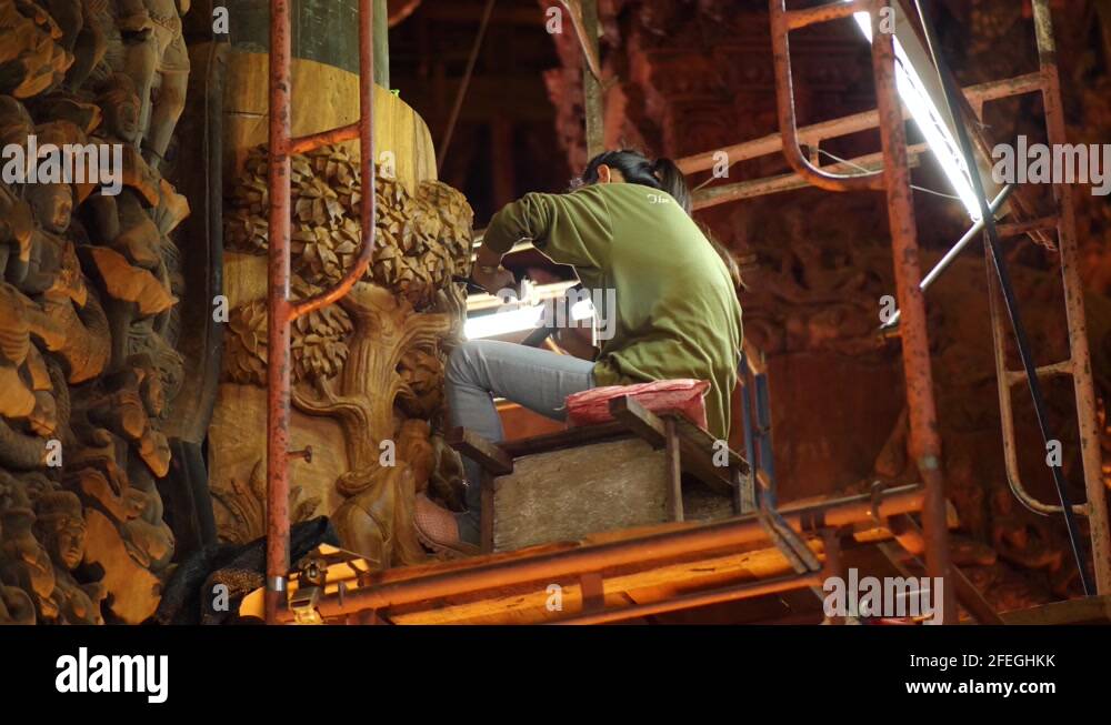 Inside wood carving Stock Videos & Footage - HD and 4K Video Clips - Alamy