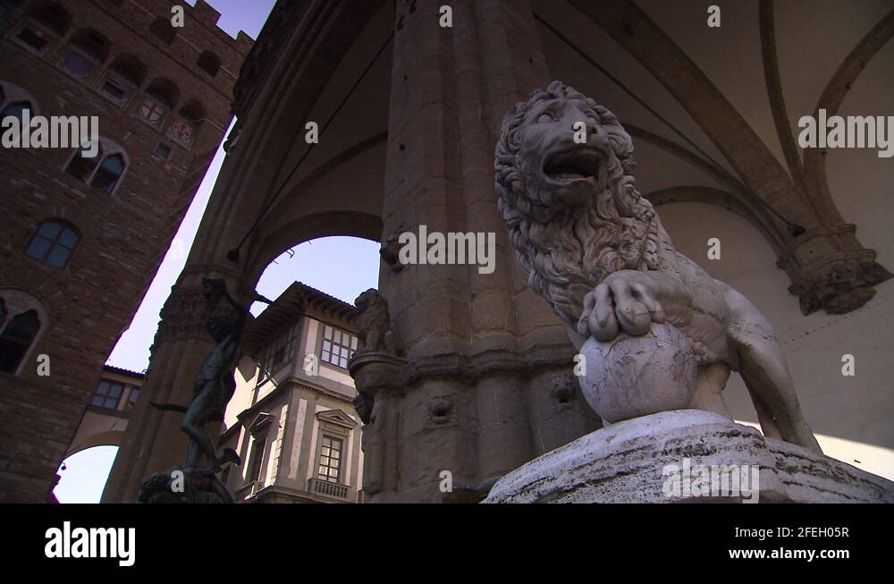 Medici lion statue Stock Videos & Footage - HD and 4K Video Clips - Alamy