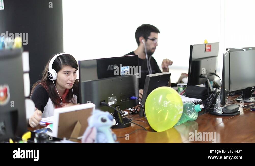 Tech company office Stock Videos & Footage - HD and 4K Video Clips - Alamy