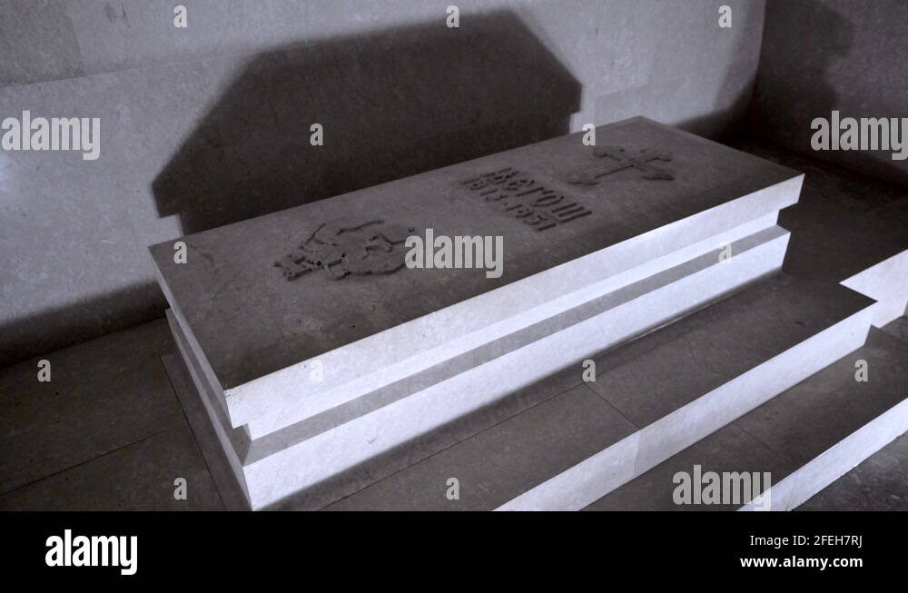 Tomb slab Stock Videos & Footage - HD and 4K Video Clips - Alamy