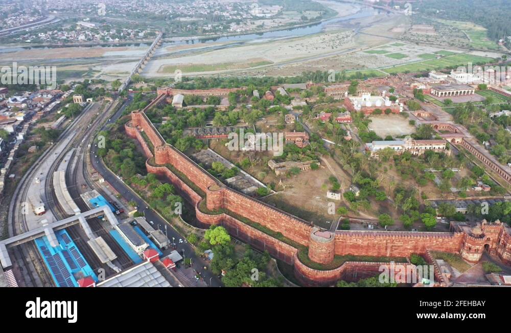 Taj mahal aerial view Stock Videos & Footage - HD and 4K Video Clips ...