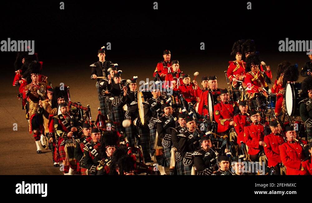 Edinburgh festival performance Stock Videos & Footage - HD and 4K Video ...