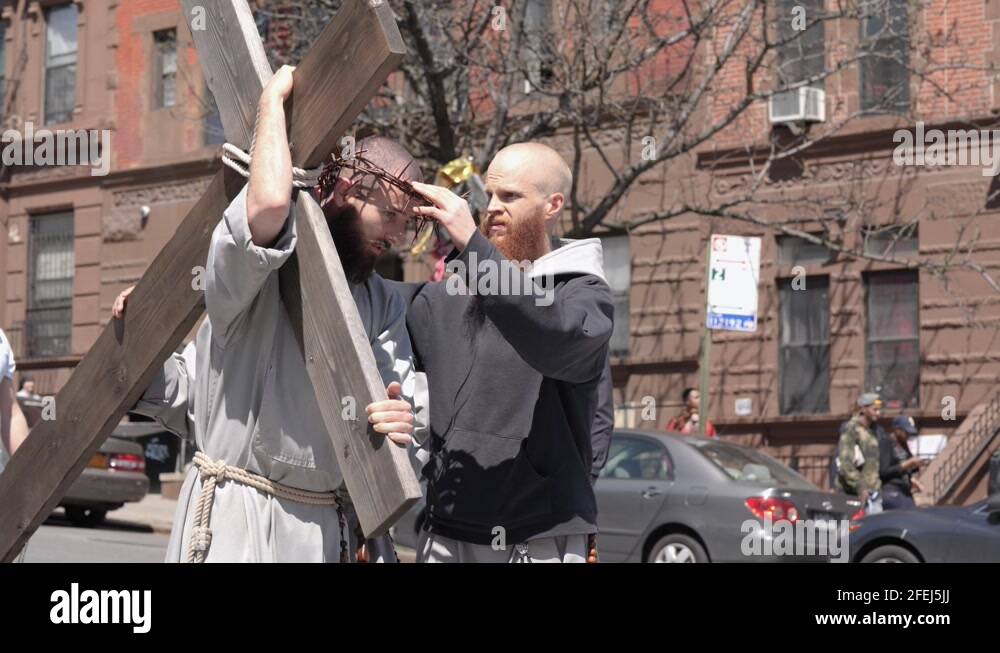 Crown of crucis Stock Videos & Footage - HD and 4K Video Clips - Alamy