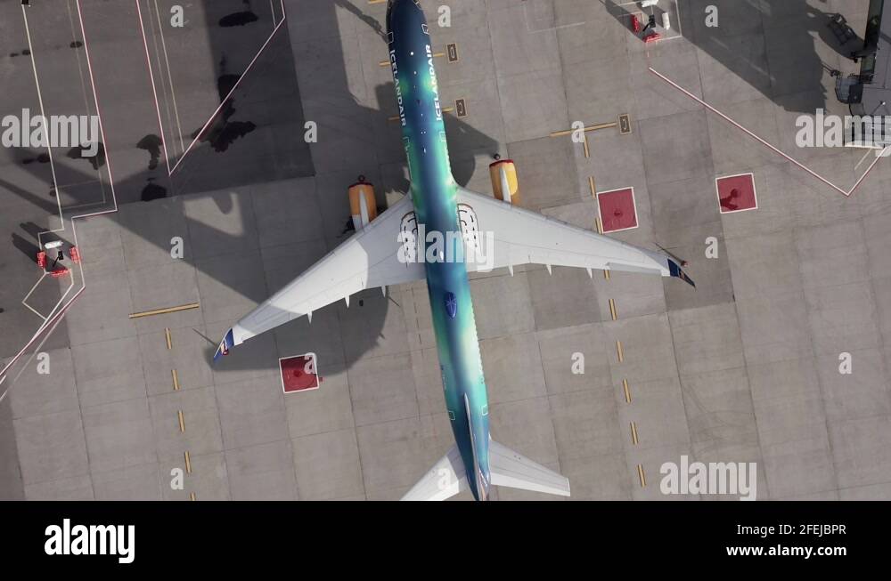 Top down aerial above Icelandair Boeing 757 with colorful fuselage ...