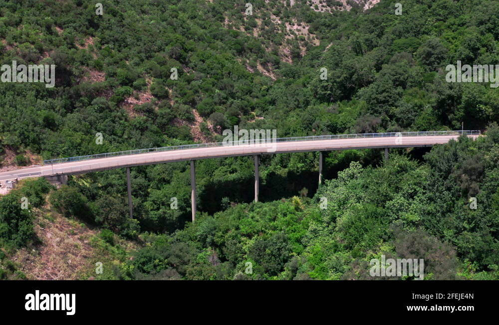 Ridge beam Stock Videos & Footage - HD and 4K Video Clips - Alamy