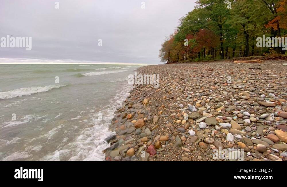 Lake erie shore Stock Videos & Footage - HD and 4K Video Clips - Alamy