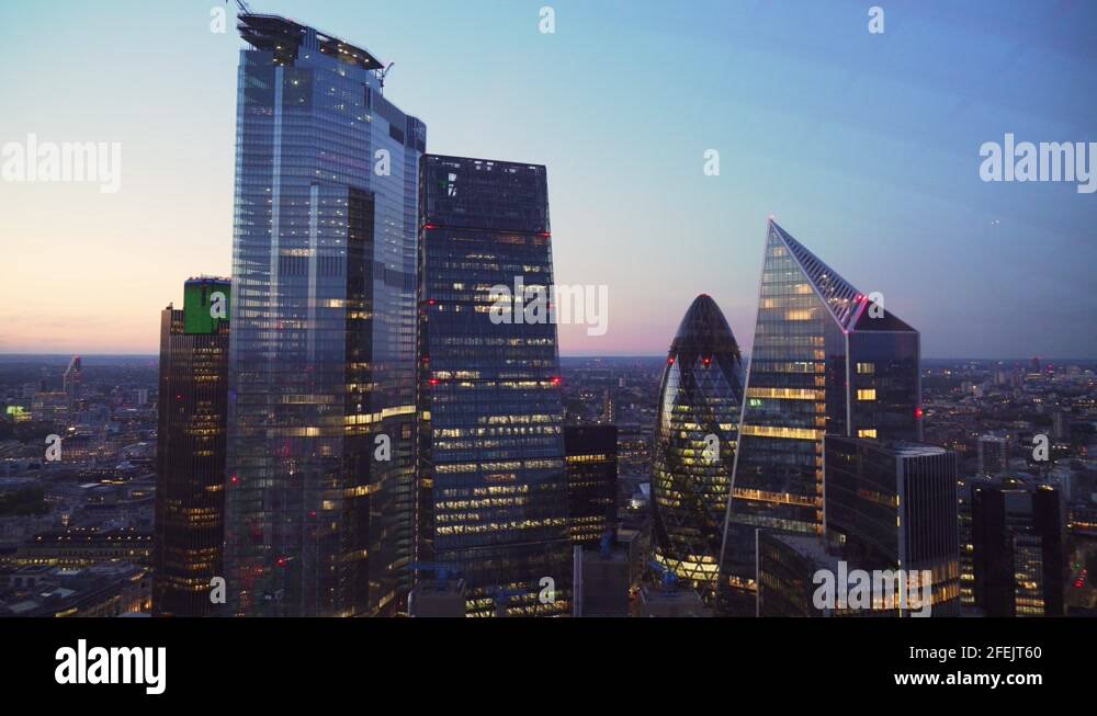Buildings gherkin Stock Videos & Footage - HD and 4K Video Clips - Alamy