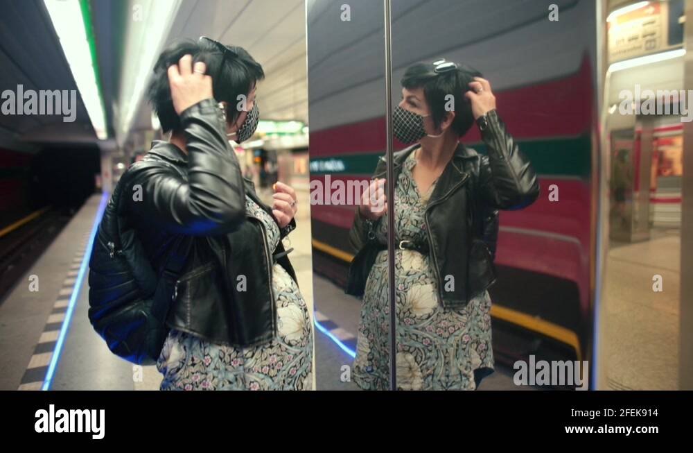 Tidy appearance Stock Videos & Footage - HD and 4K Video Clips - Alamy