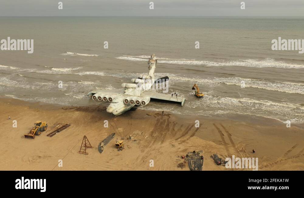 Lun-class ekranoplan Stock Video Footage - Alamy