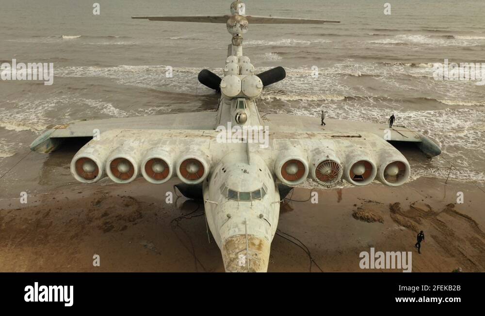 Lun-class ekranoplan Stock Video Footage - Alamy