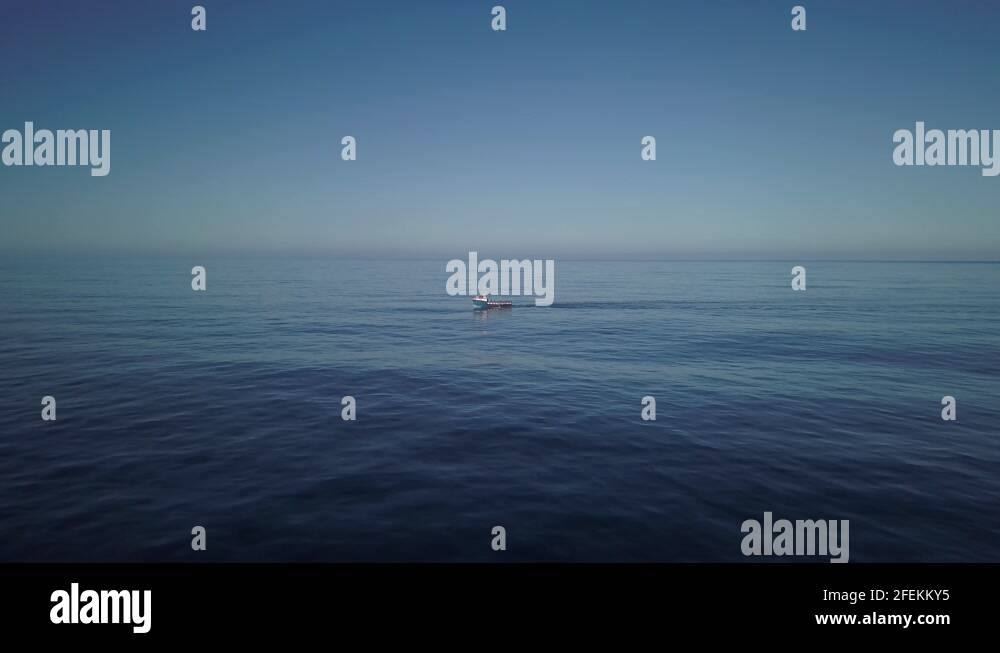 Vessel underway Stock Videos & Footage - HD and 4K Video Clips - Alamy