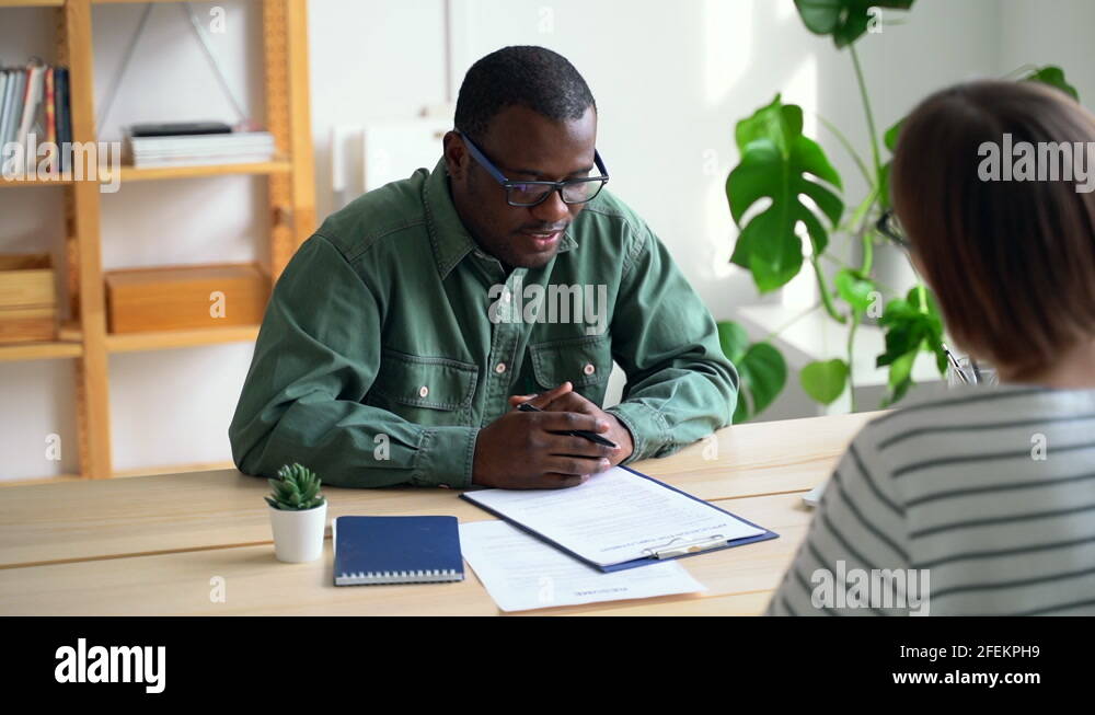 African boss talk Stock Videos & Footage - HD and 4K Video Clips - Alamy