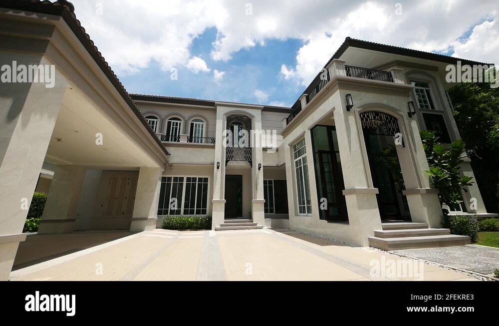 Modern Luxury Mansion Exterior Design Stock Video Footage - Alamy