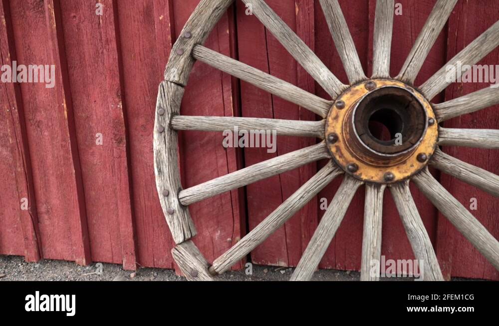 Barn wagon wheel Stock Videos & Footage - HD and 4K Video Clips - Alamy