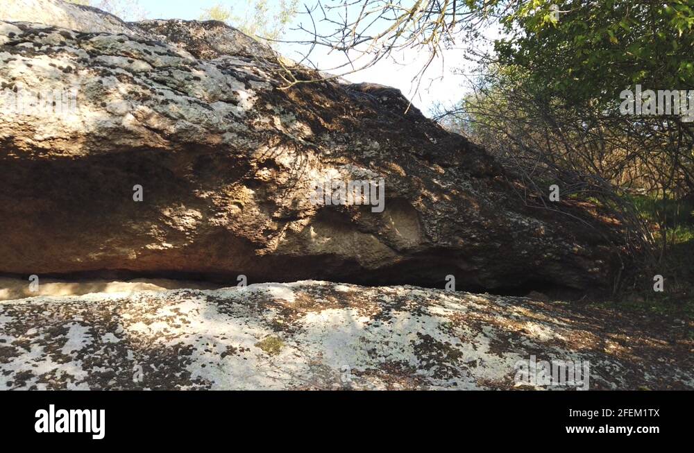 Horizontal rock Stock Videos & Footage - HD and 4K Video Clips - Alamy