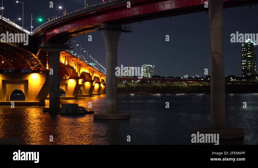 Seongsu bridge at night in seoul Stock Videos & Footage - HD and 4K ...