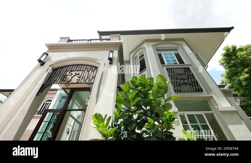 Modern Luxury Mansion Exterior Design Stock Video Footage - Alamy