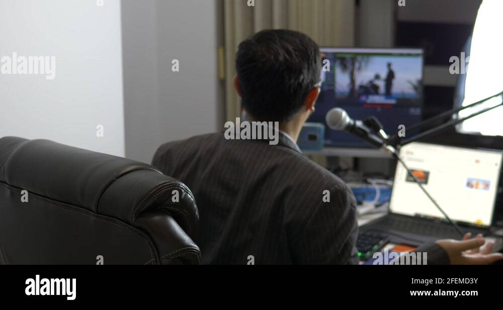 Livestreams Stock Videos & Footage - HD and 4K Video Clips - Alamy