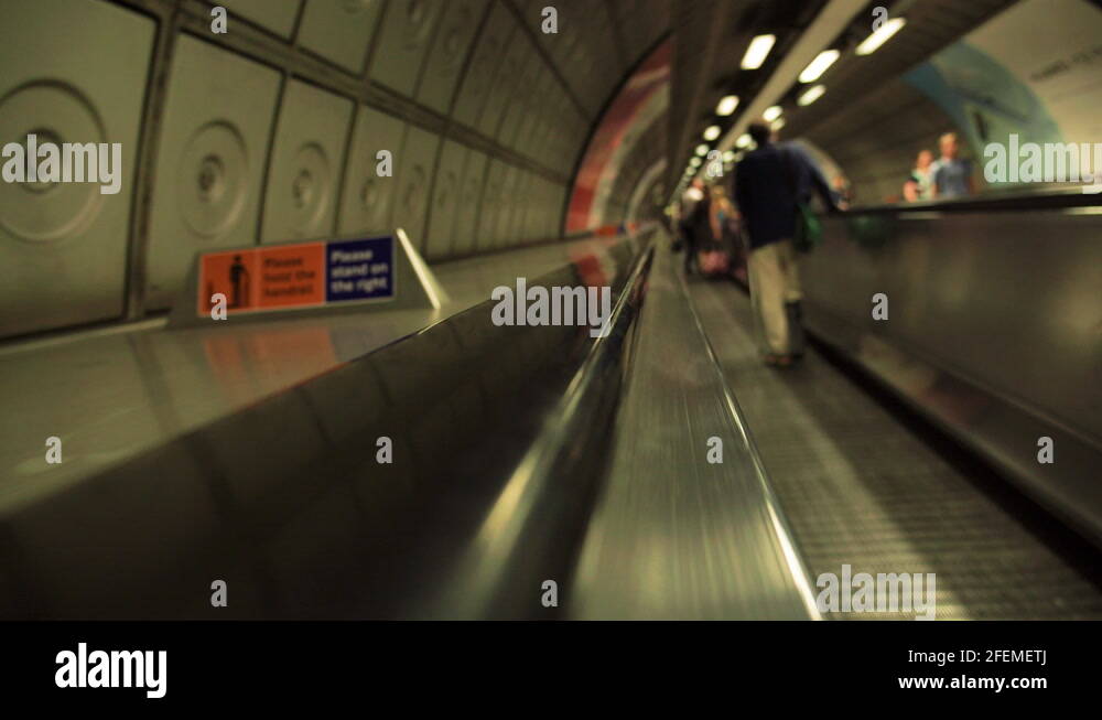 Horizontal people mover Stock Videos & Footage - HD and 4K Video Clips ...