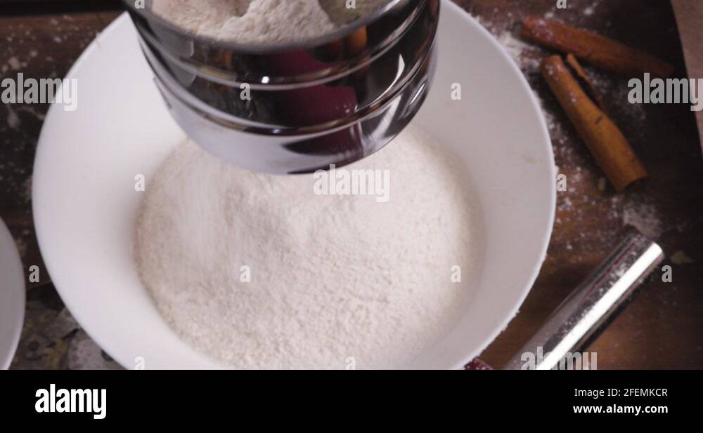 Flour shaker Stock Videos & Footage - HD and 4K Video Clips - Alamy