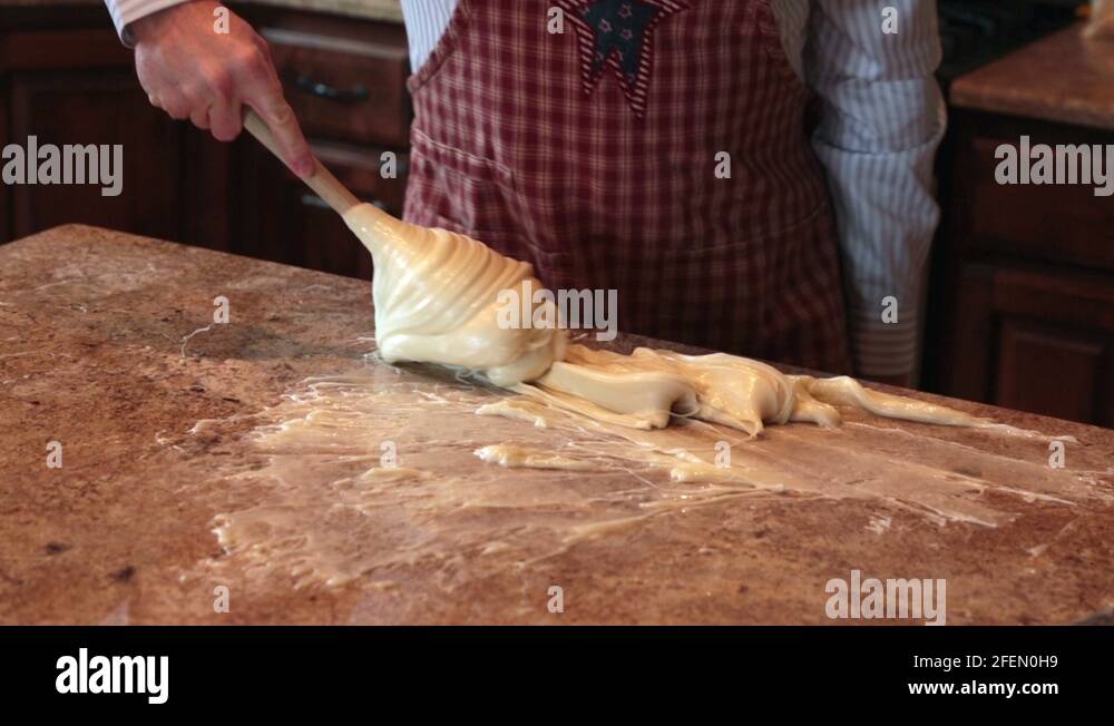 Fondant cream Stock Videos & Footage - HD and 4K Video Clips - Alamy
