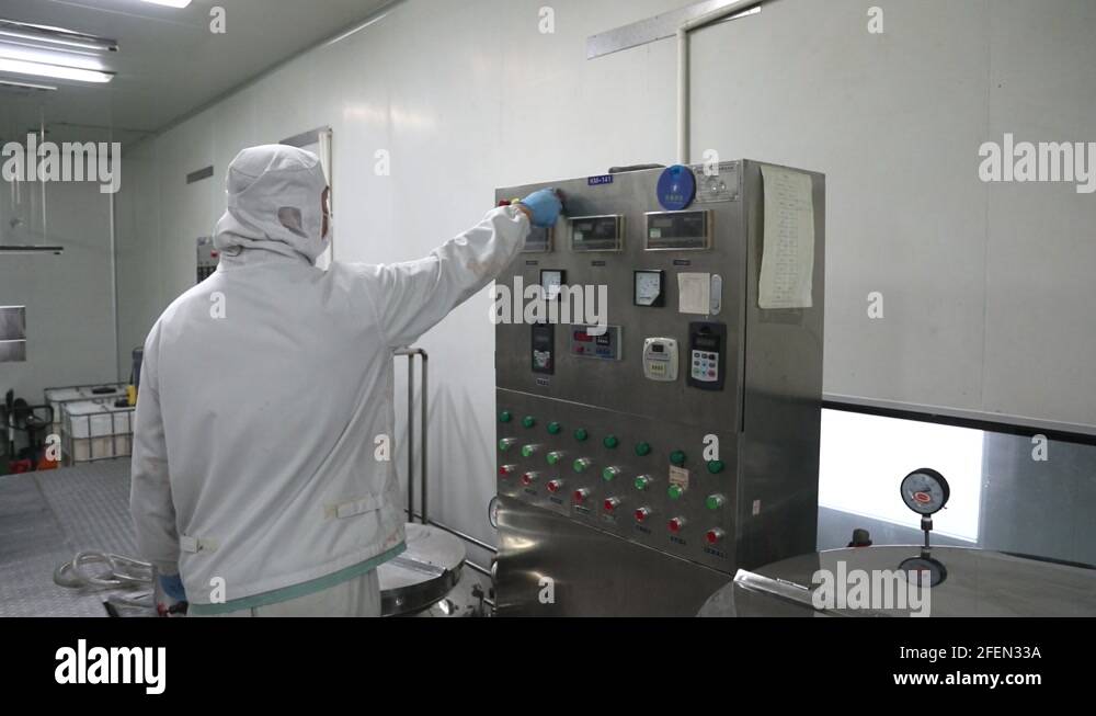 Biomedicine lab Stock Videos & Footage - HD and 4K Video Clips - Alamy