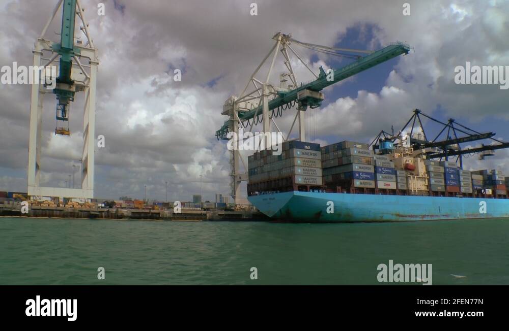Ship dock loading Stock Videos & Footage - HD and 4K Video Clips - Alamy