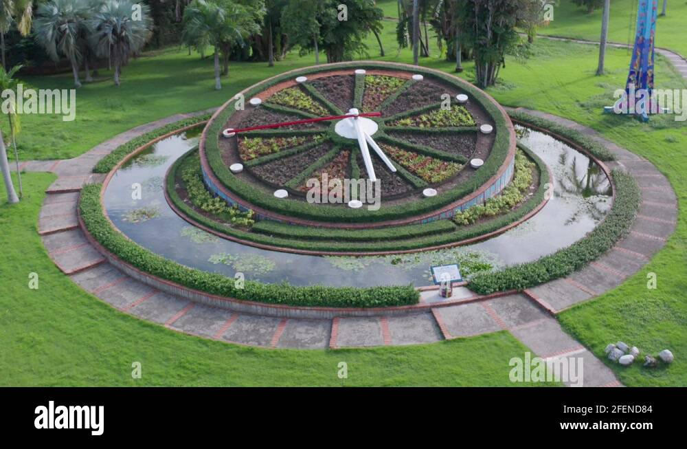 Fountain of the clock Stock Videos & Footage - HD and 4K Video Clips ...