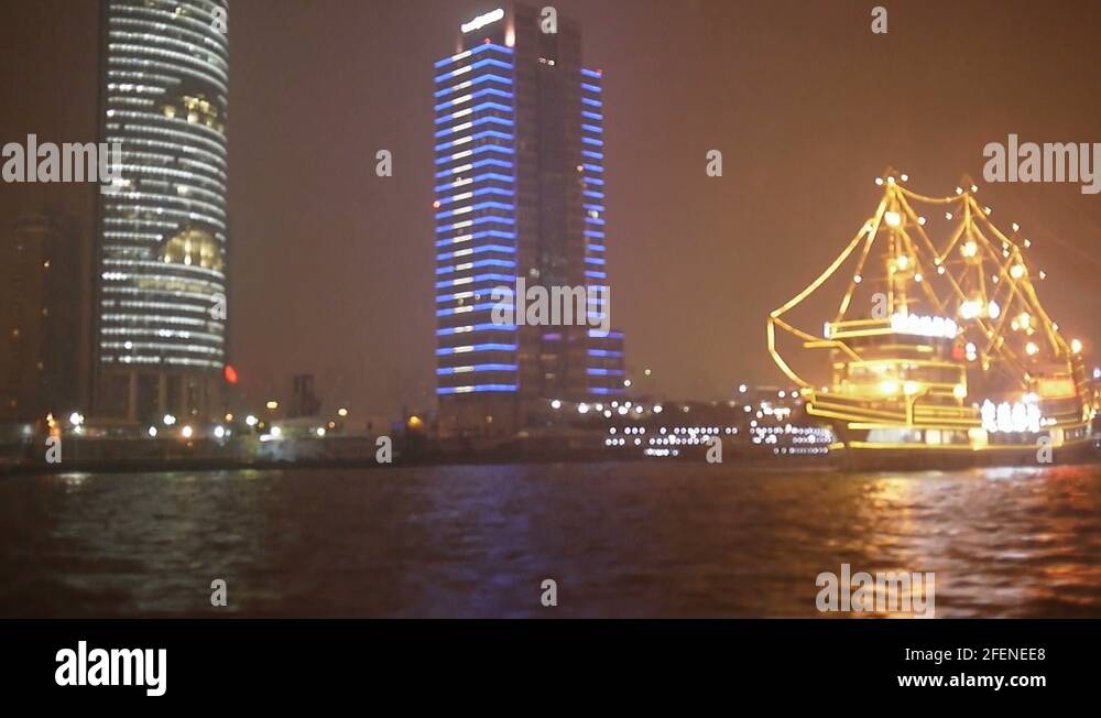 Chinese river junk chinese river Stock Videos & Footage - HD and 4K ...