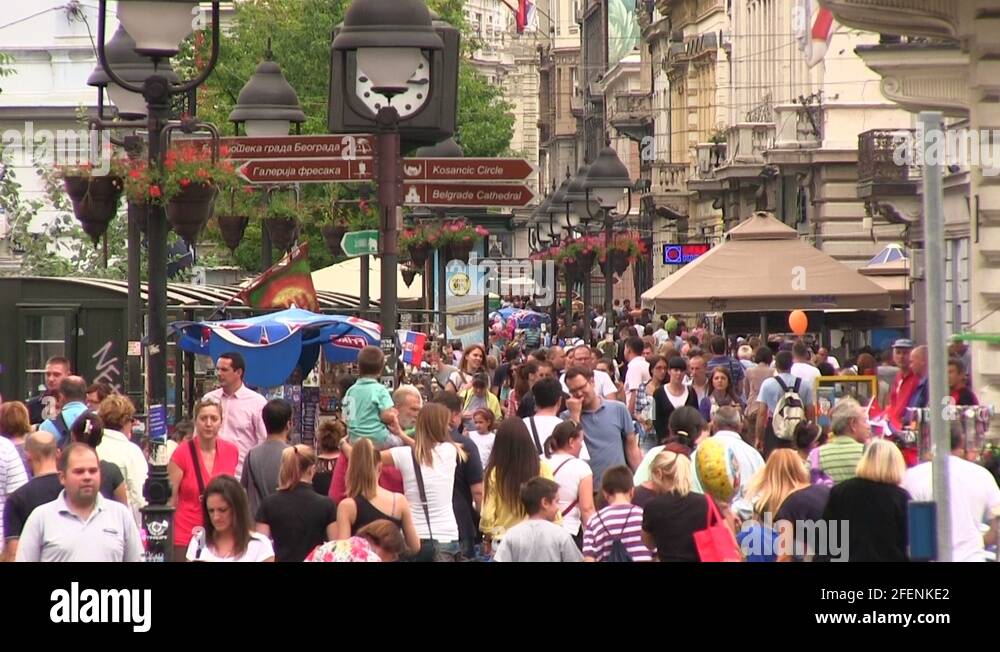 Crowd downtown Stock Videos & Footage - HD and 4K Video Clips - Alamy