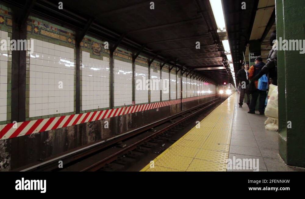 Entering nyc Stock Videos & Footage - HD and 4K Video Clips - Alamy