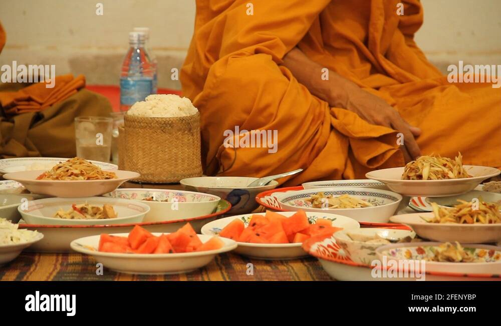 Thai chanting Stock Videos & Footage - HD and 4K Video Clips - Alamy