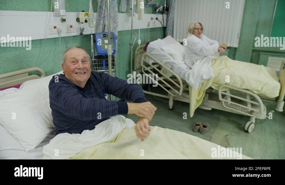 Crazy hospital patients and staff stop working to show off their dance ...