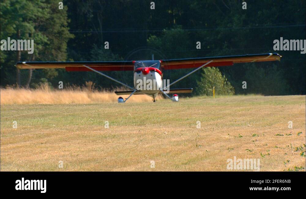 Taildragger Stock Videos & Footage - HD and 4K Video Clips - Alamy