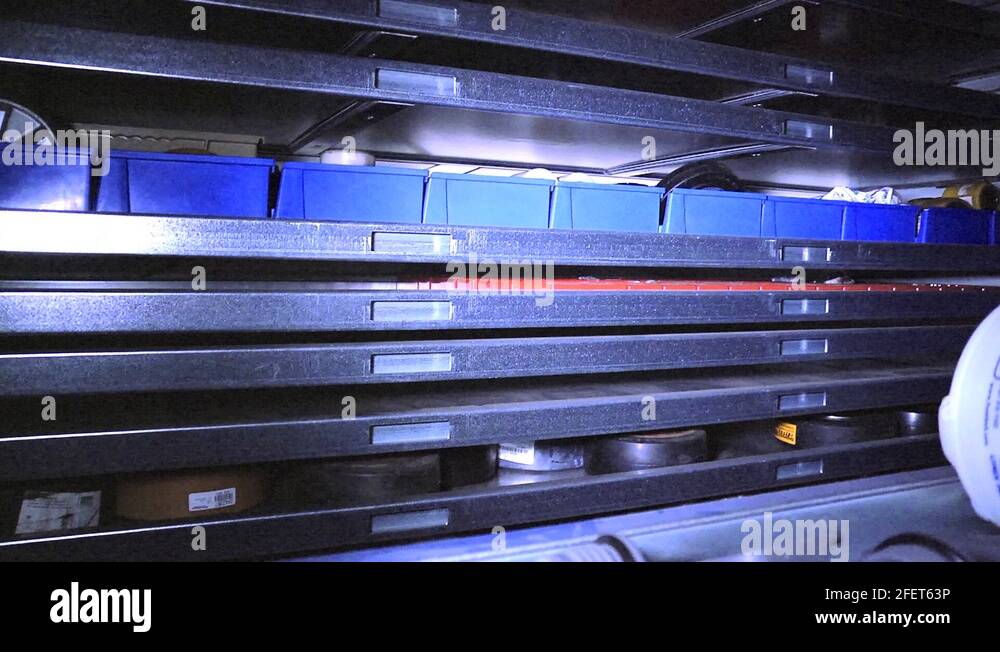 Automated storage Stock Videos & Footage - HD and 4K Video Clips - Alamy