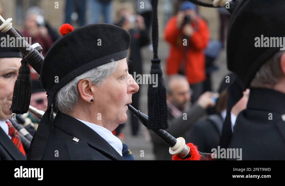 Female pipe band Stock Videos & Footage - HD and 4K Video Clips - Alamy