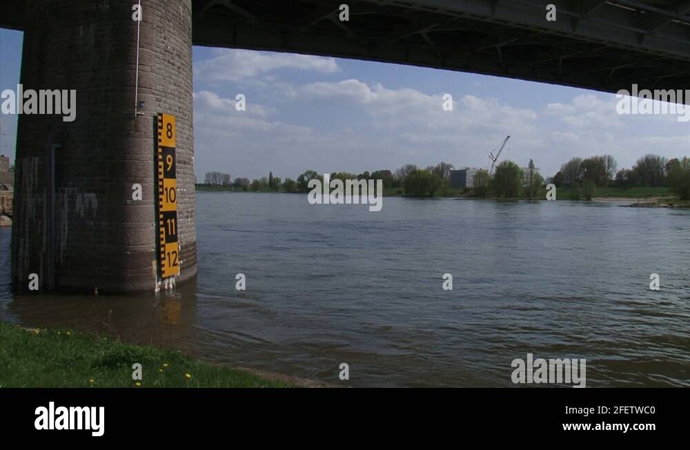 Vertical clearance Stock Videos & Footage - HD and 4K Video Clips - Alamy