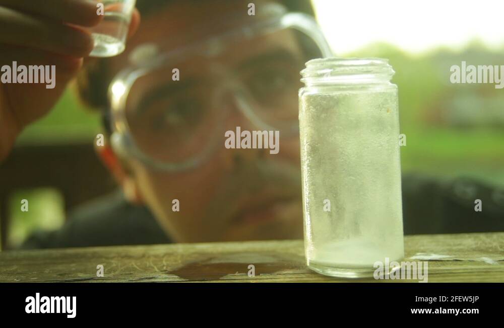 Chemical science reaction Stock Videos & Footage - HD and 4K Video ...