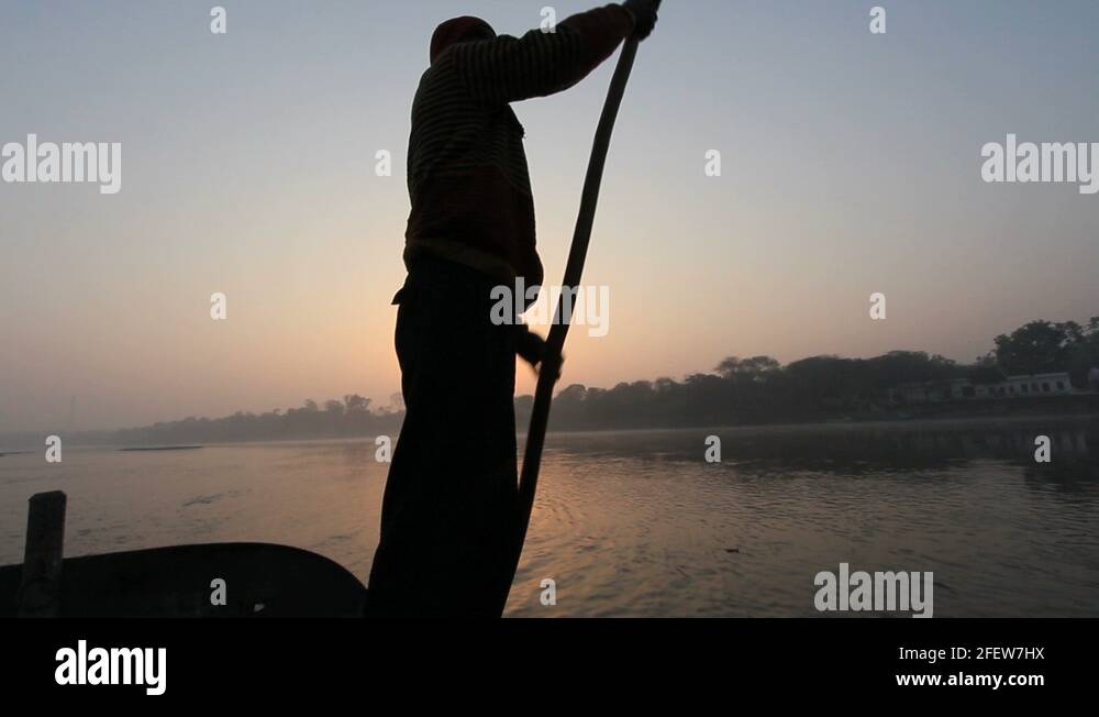Man poling boat Stock Videos & Footage - HD and 4K Video Clips - Alamy