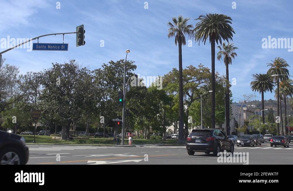 Traffic street in Beverly Hills by day, Hollywood Boulevard, Blvd, Los ...