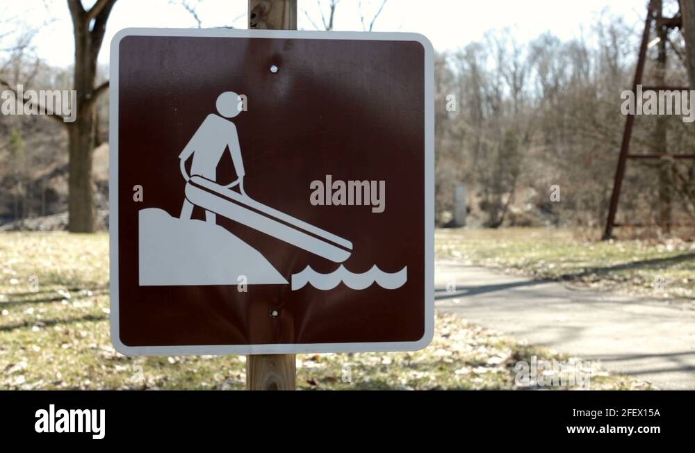 Boat loading sign Stock Videos & Footage - HD and 4K Video Clips - Alamy